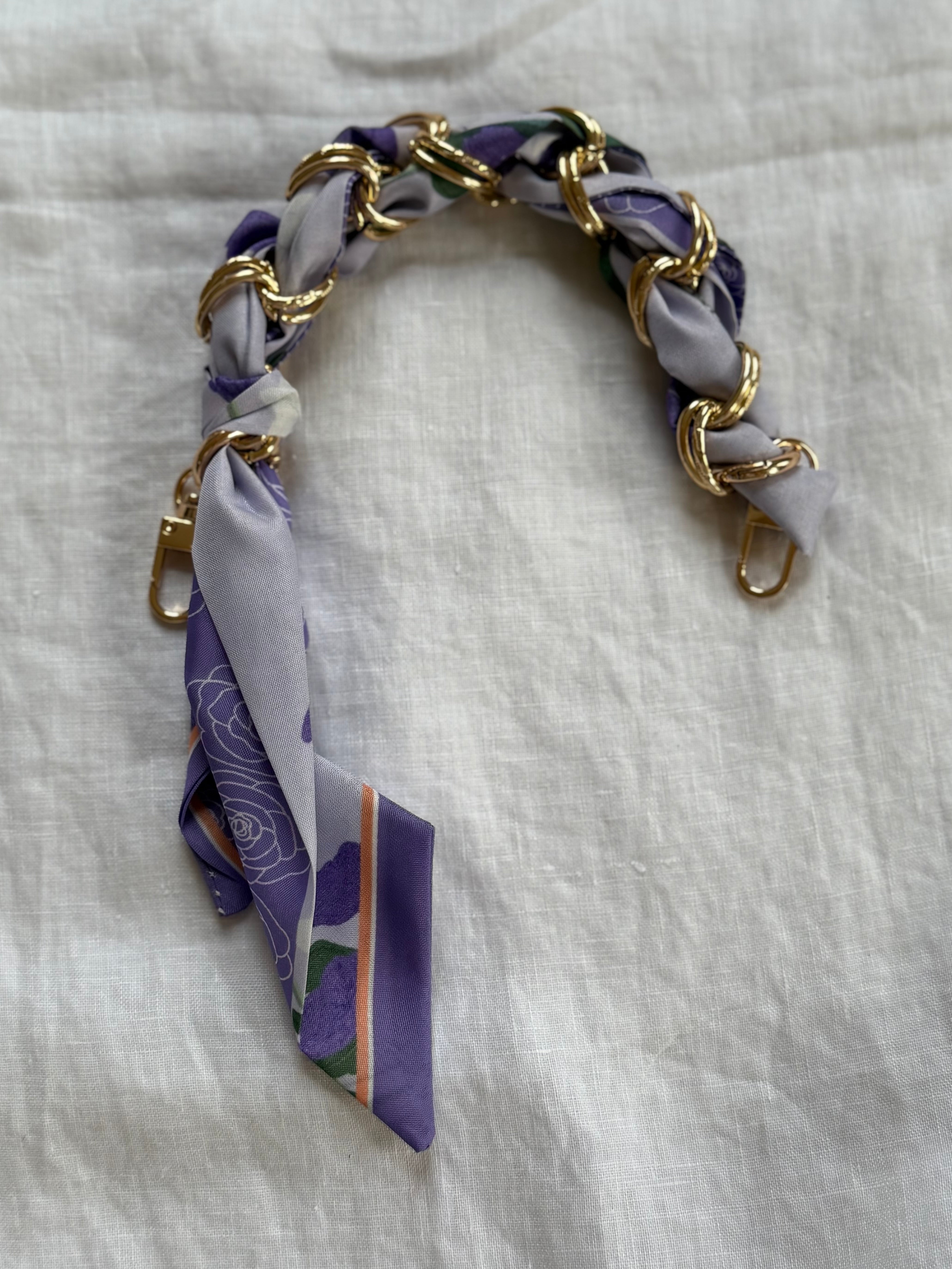 Lenke med silkeskjerf - #22 – Strikkefeber Forhandlerportal